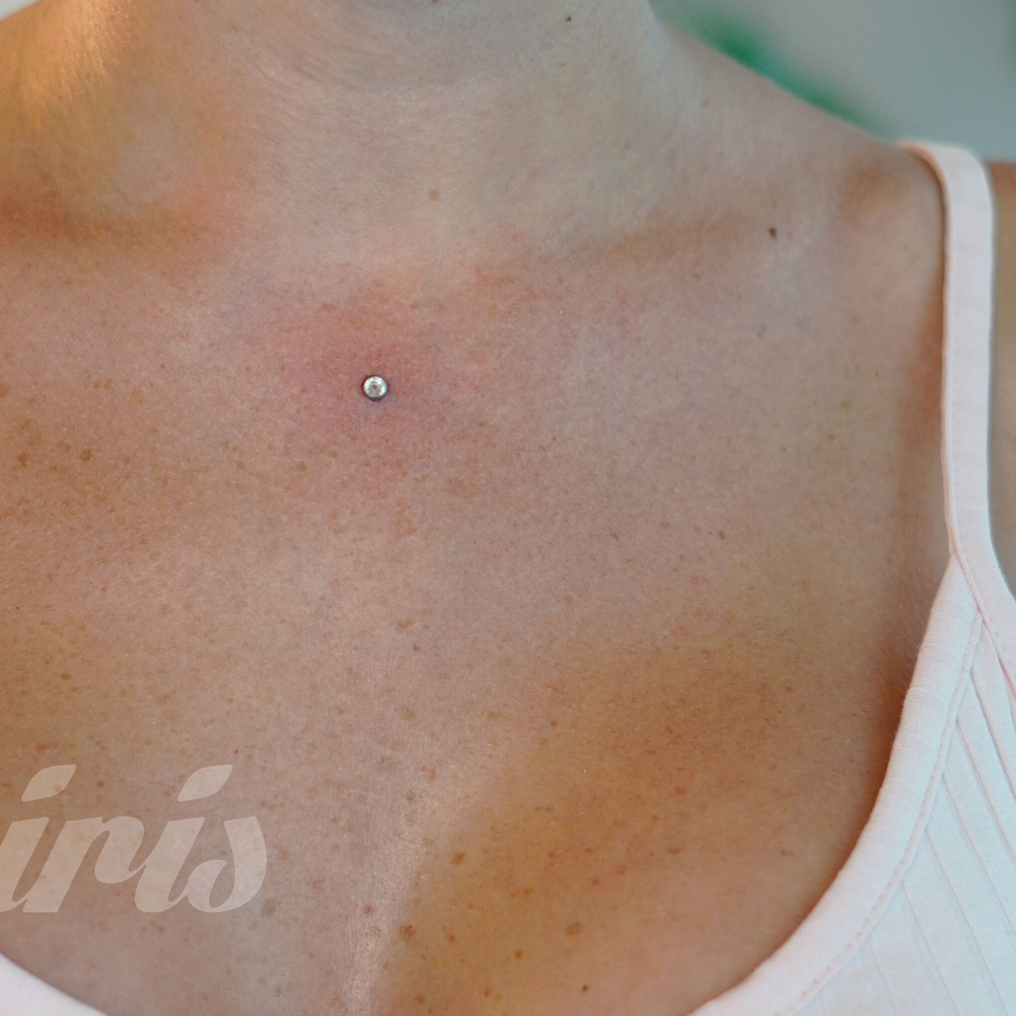 Flat Crystal Dermal – Iris Tattoo